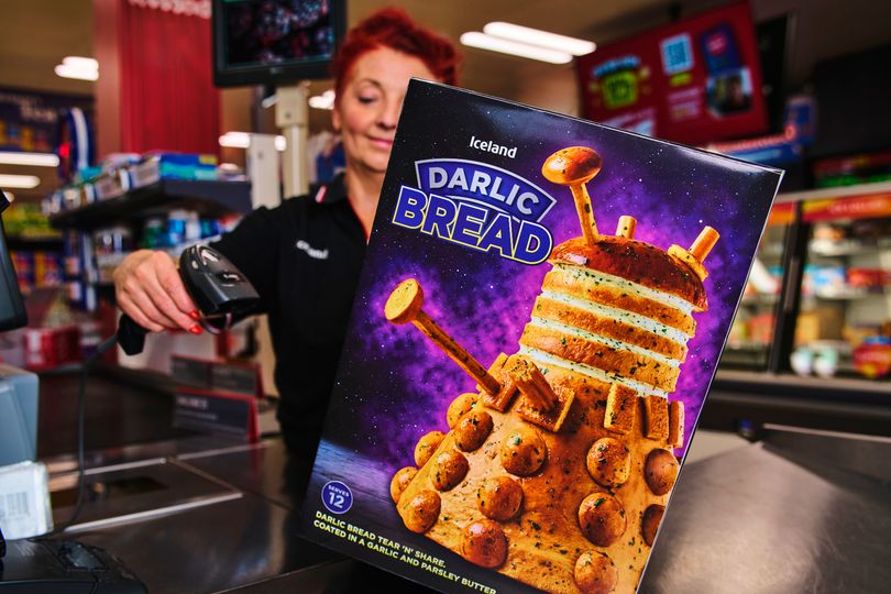 Iceland launches 'Darlic Bread' – garlic bread for Dr Who lovers to ...