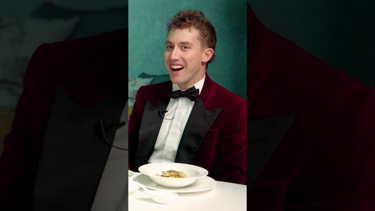 British gentlemen try fish bladder for the first time | Funny food ...