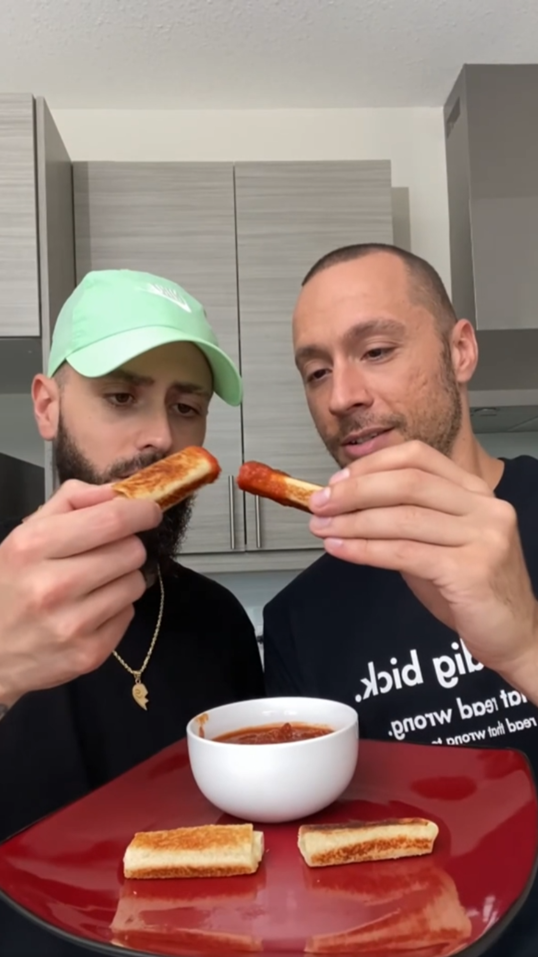 Grilled cheese rolls: Easy snack hack for a crispy, melty bite