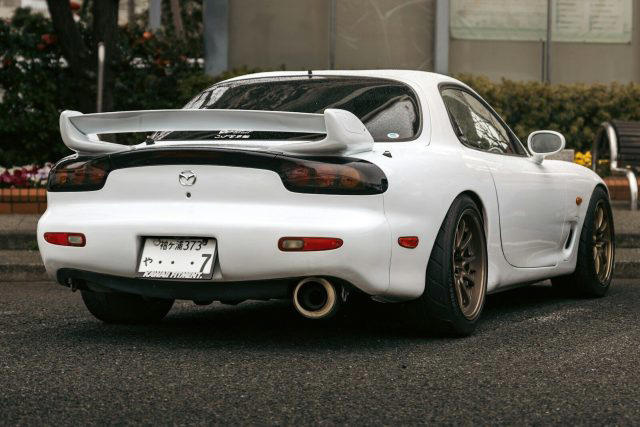 10 car decorations that make everyone think you're a jerk