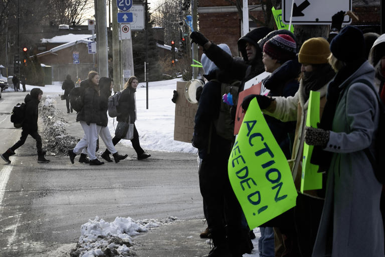 Crossing guard assigned to Montreal West intersection where high-school ...