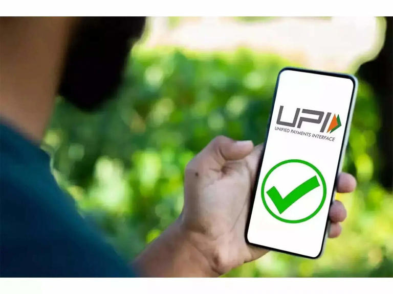 Is UPI down? SBI, UCO Bank, other bank users report payment issues