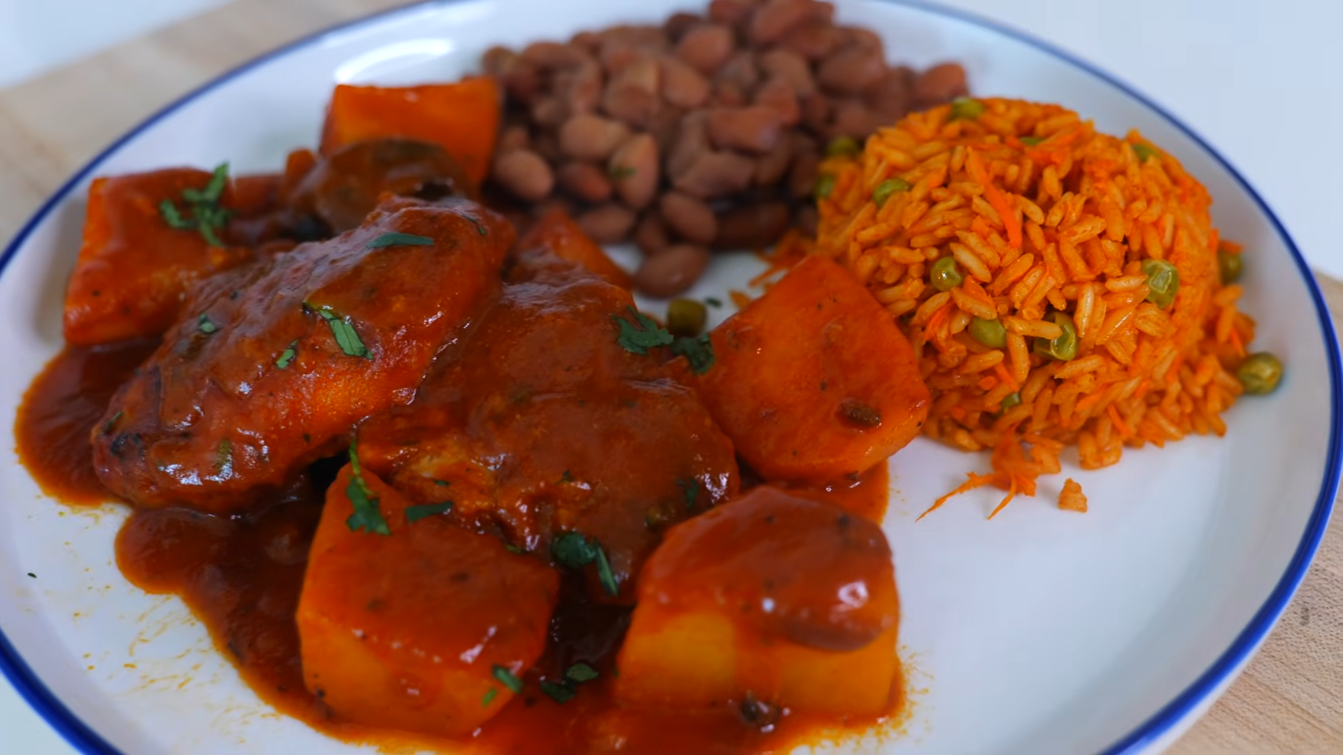 Quick Mexican chicken and potatoes recipe with chipotle tomato sauce