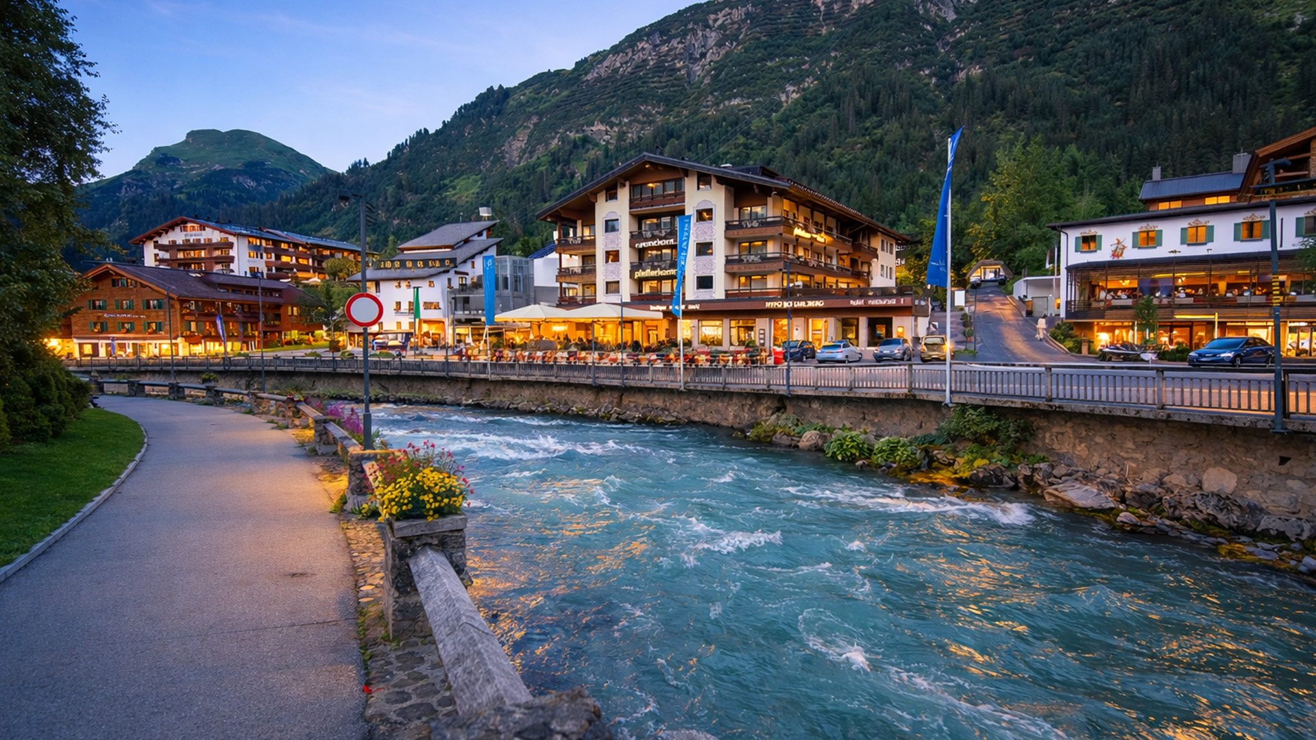 Lech Oostenrijk: Avondwandeling door het Alpenresort (4K)
