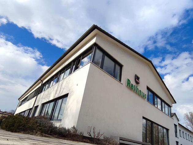 Kabel bei Bauarbeiten beschädigt: Rathaus lahmgelegt