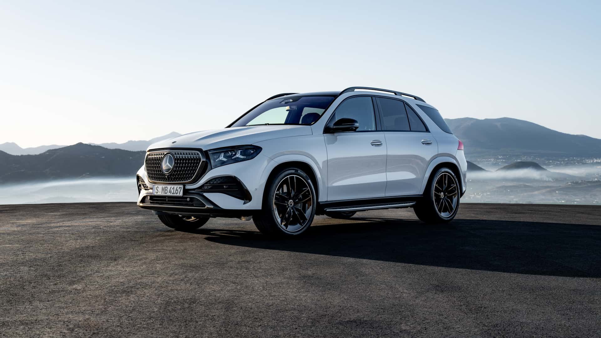 Mercedes GLS ve GLE makyajlandı: Büyük SUV'ler değişiyor!