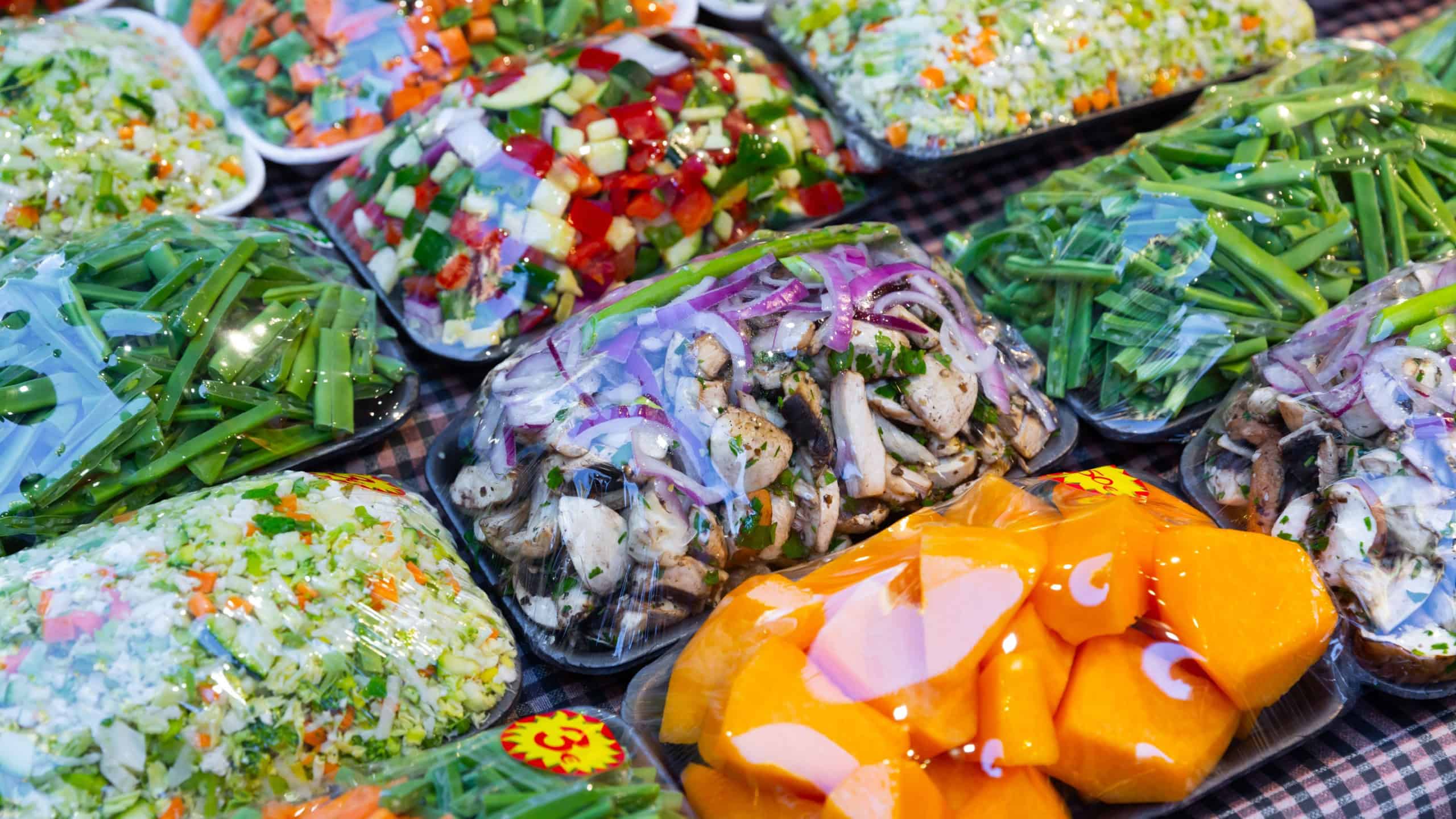 10 bargains at warehouse clubs that are not a good idea to buy