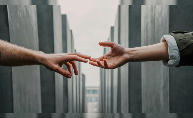 Is 'Love Yourself Before Loving Others' a flawed idea? A US therapist ...