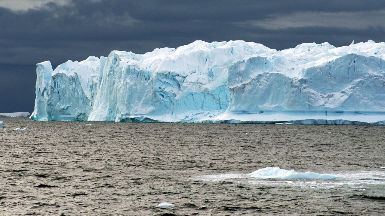 Thwaites doomsday glacier could speed sea-level rise, threatening coasts
