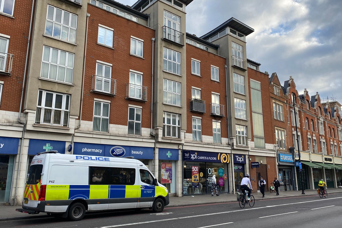 What is the ‘link up’ trend and what happened in Clapham?