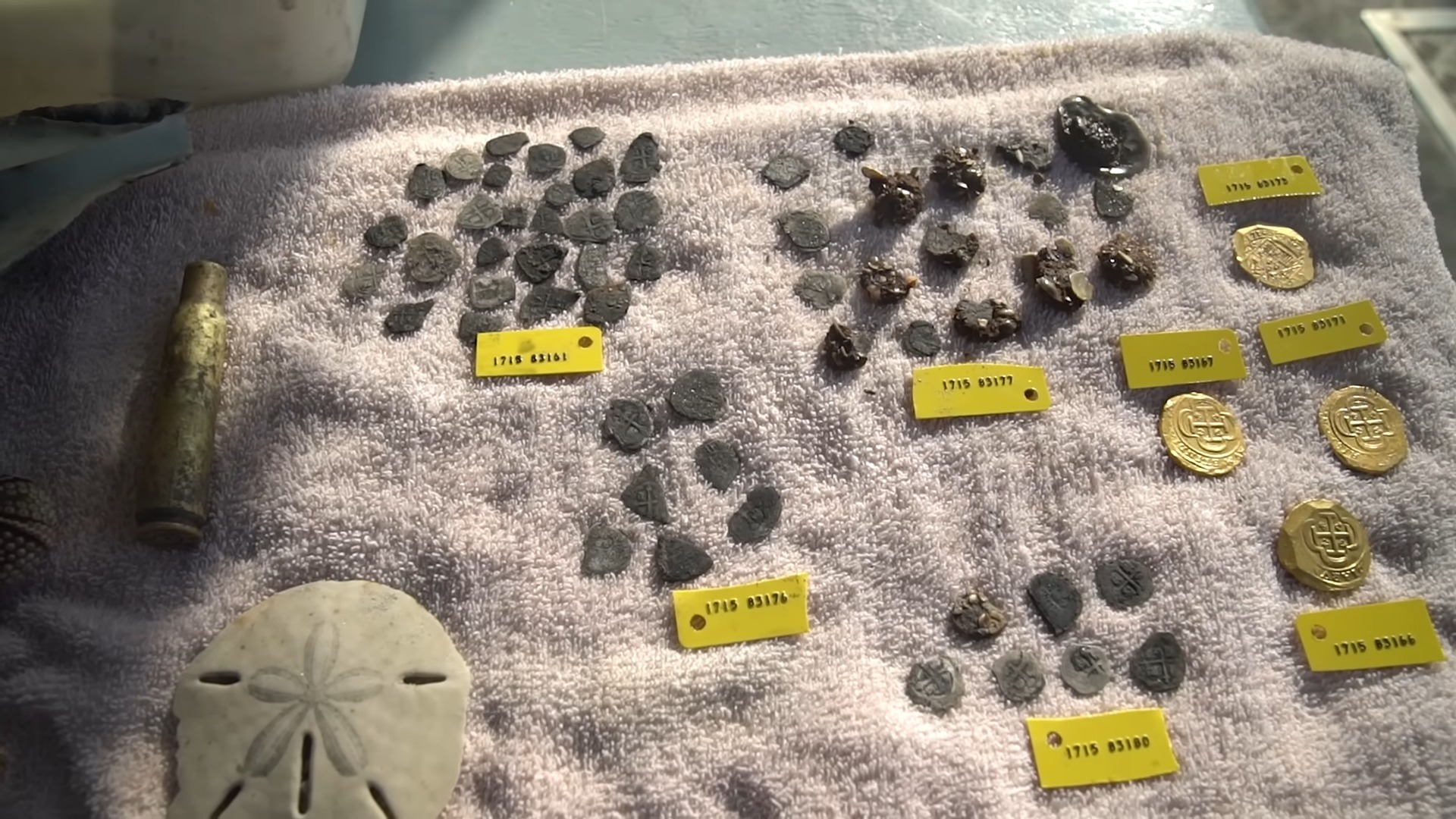 He went on a real treasure hunt - then found silver coins from a 1715 ...