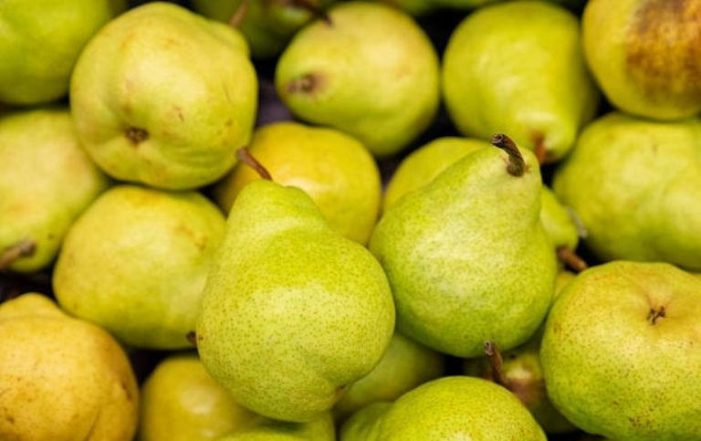 Ni manzana ni banana: la fruta que ayuda a reducir el colesterol y los ...