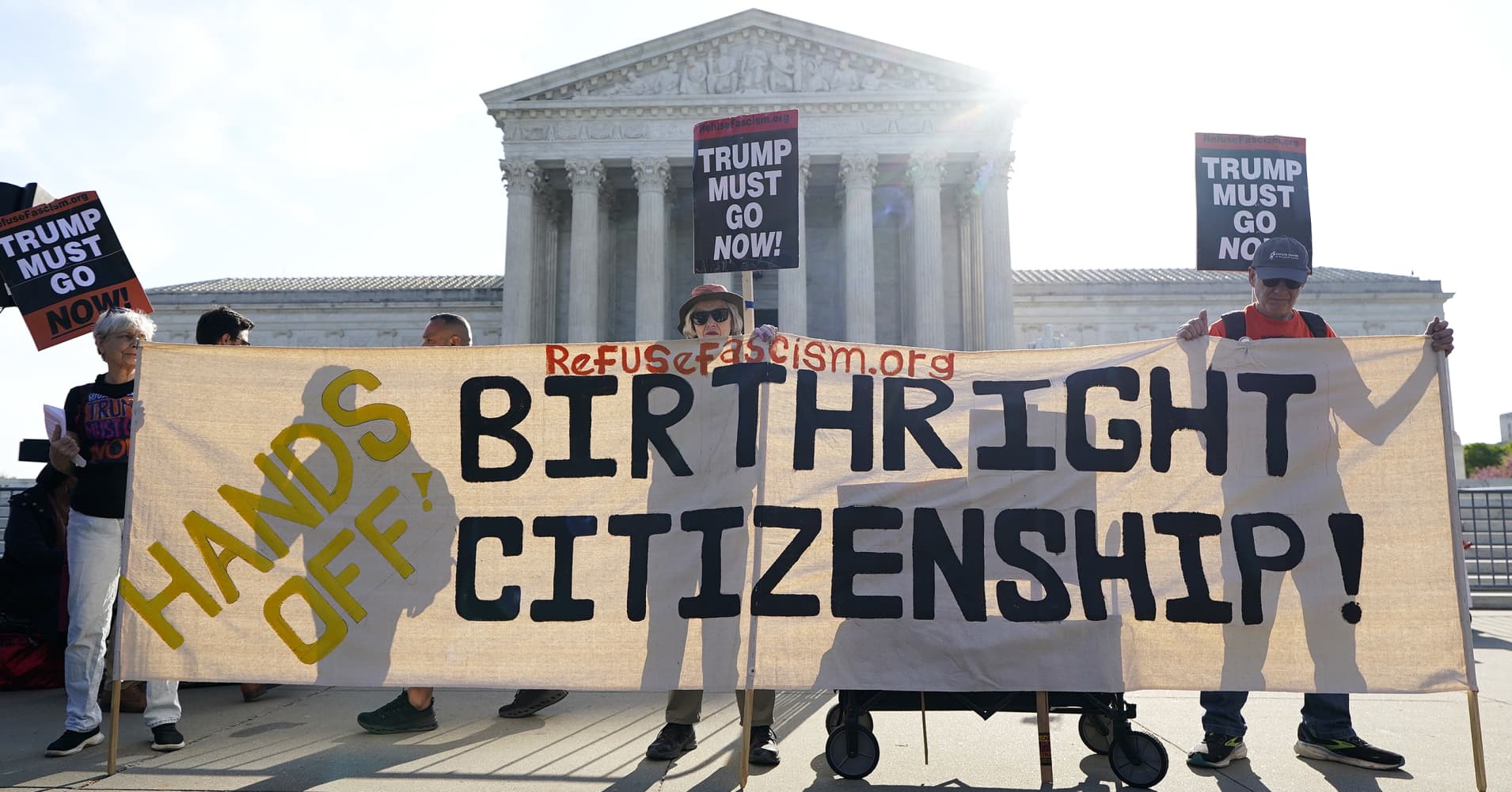 Trump calls US 'stupid' for birthright citizenship after attending ...