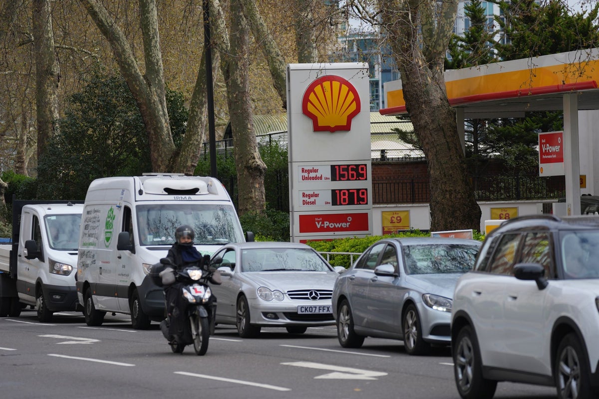 Drivers urged to drive 10% slower to improve fuel efficiency