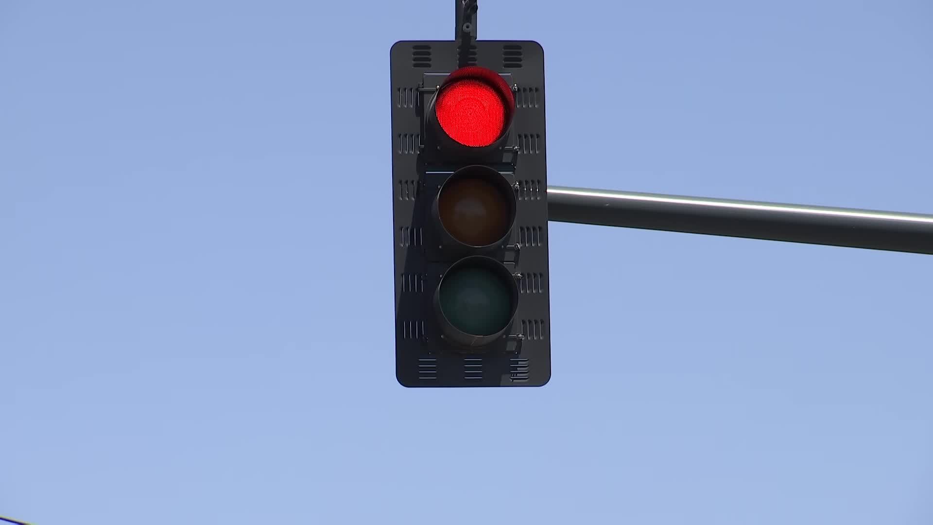 Police cracking down on drivers running red lights