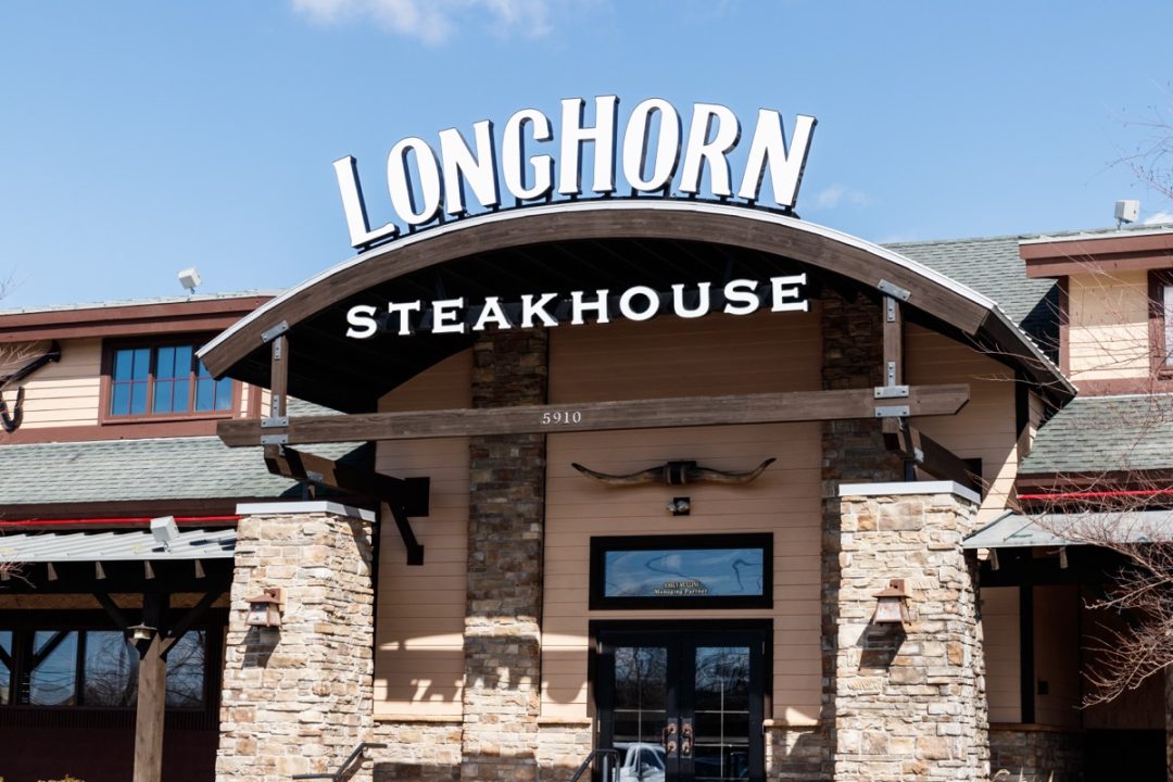 5 chain restaurants serving the best ribeye steak with a loaded baked ...