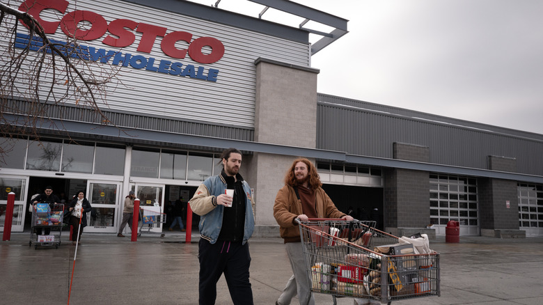 The simple Costco shopping mistake that's costing you big time