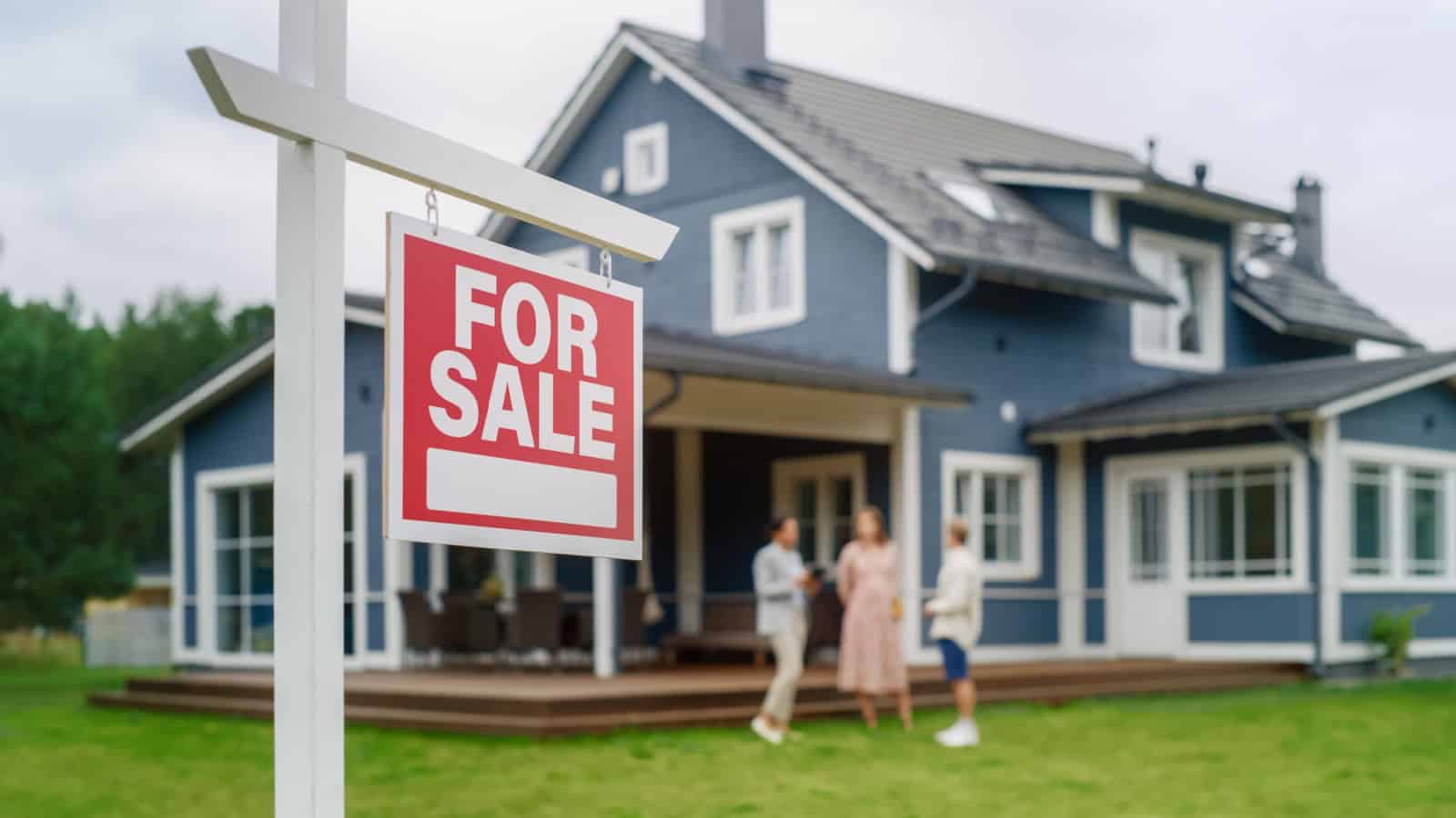 13 real reasons boomers are holding onto their 4-bedroom homes