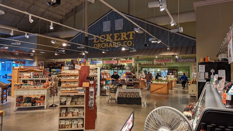 This Illinois farm market is packed with homemade sweets and farm store ...