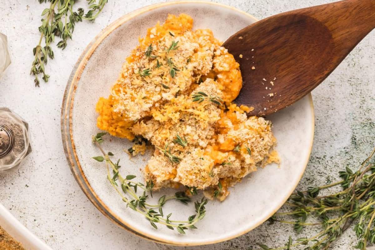 31 dinner casseroles (no fancy steps, just good food)