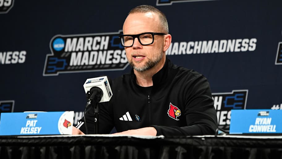 Report: Pat Kelsey hiring CAA head coach as assistant at Louisville