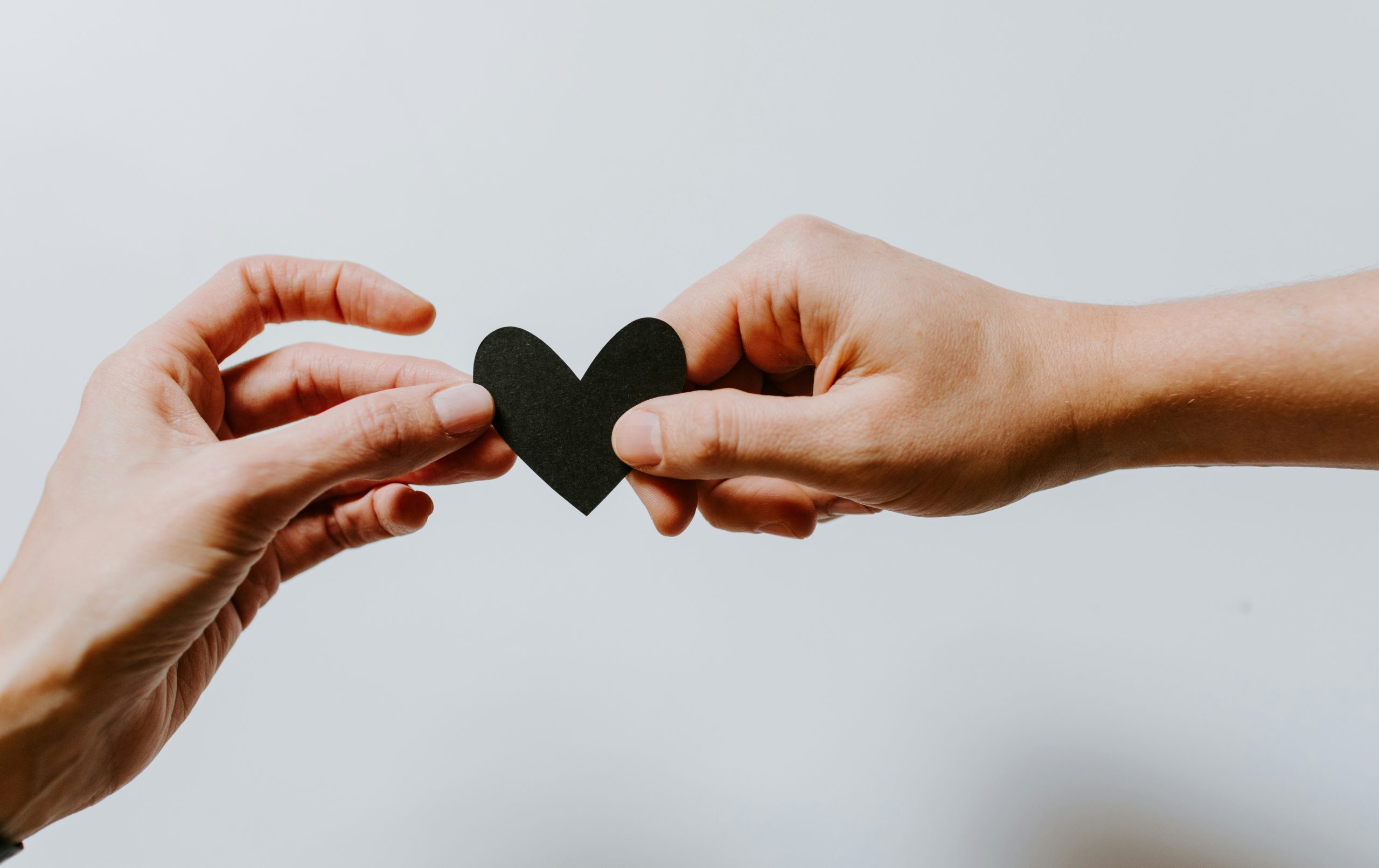 7 things to keep to yourself and 7 things to share as a couple