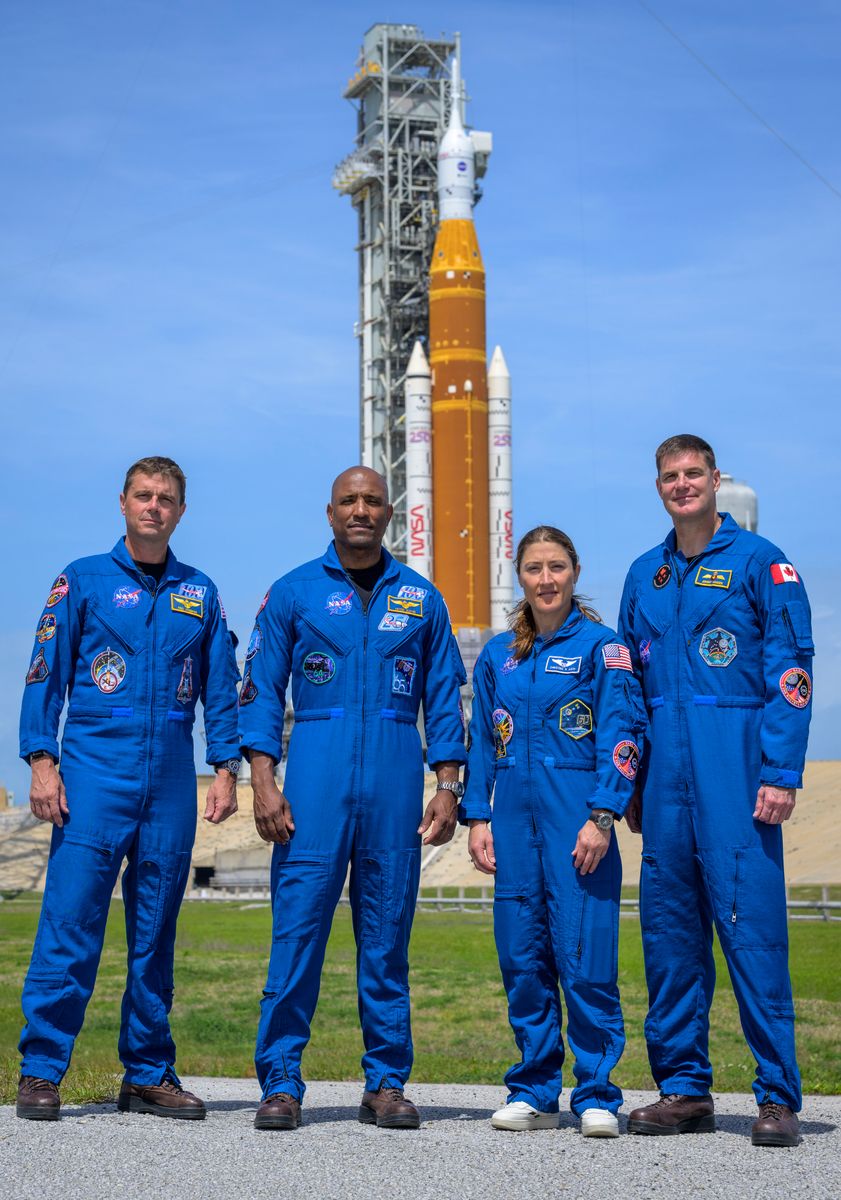 How to watch NASA astronauts fly around the moon today at 1 PM