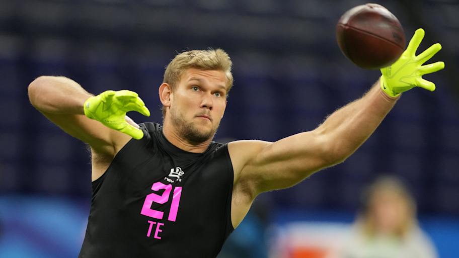 2026 NFL draft rookie tight end rankings featuring Kenyon Sadiq