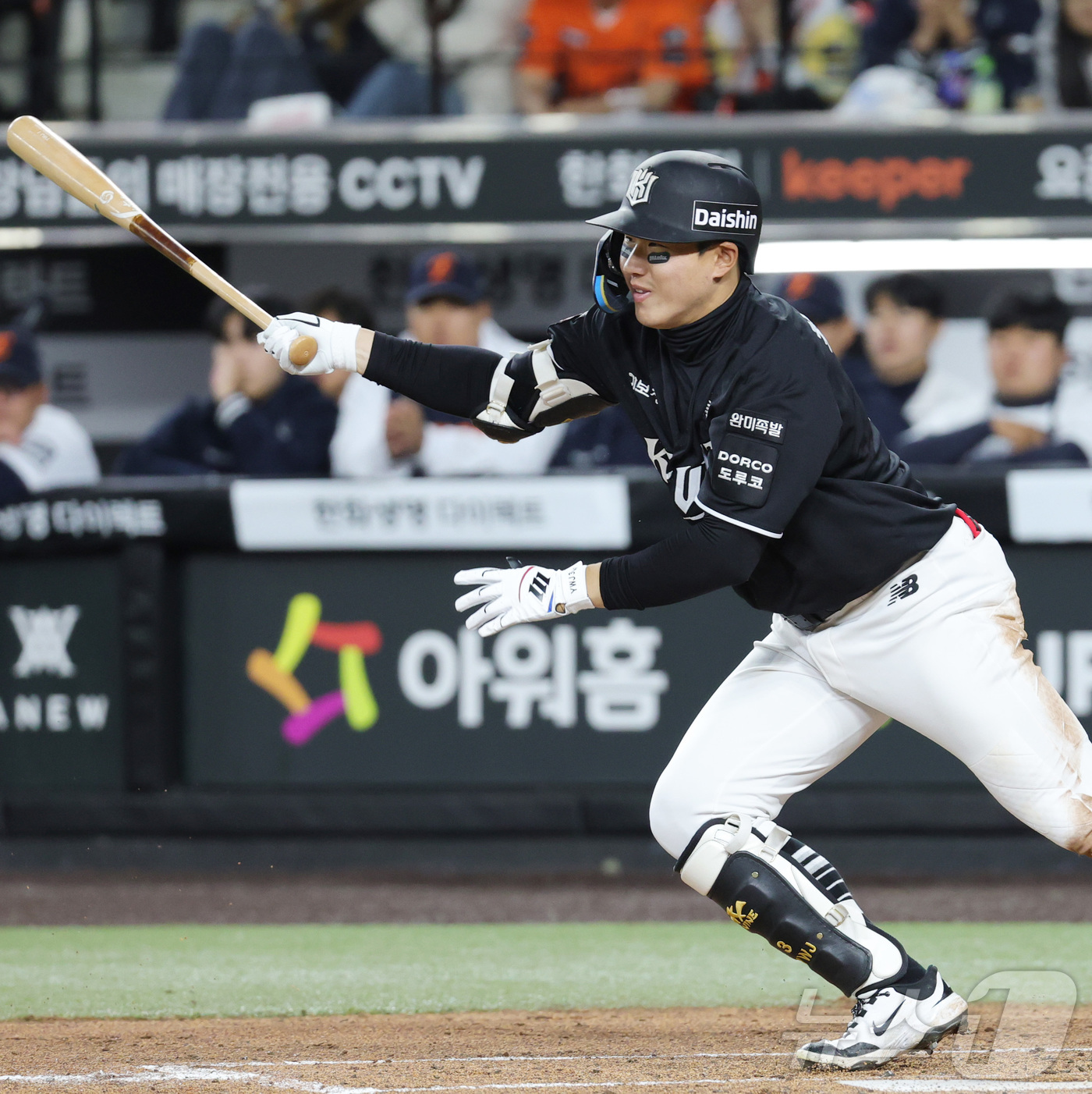 '최원준 5타점' KT, 연이틀 한화 제압…개막 4연승 질주