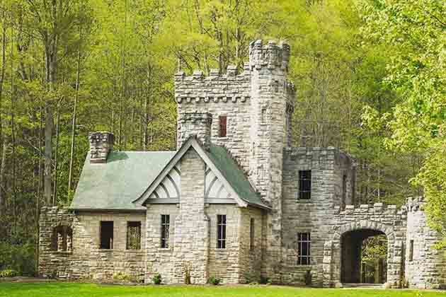 30 castle ruins that look straight out of a fantasy