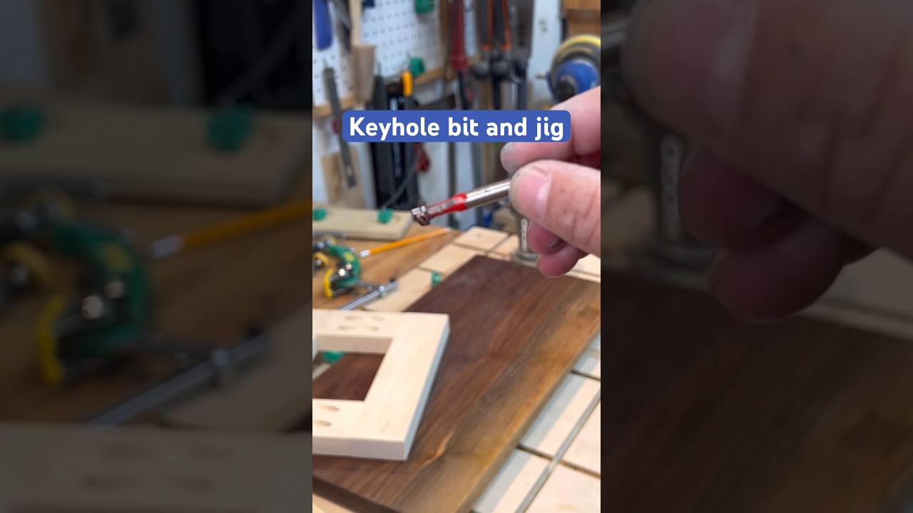 Keyhole bit and simple jig for hanging slots #woodworkingtool # ...