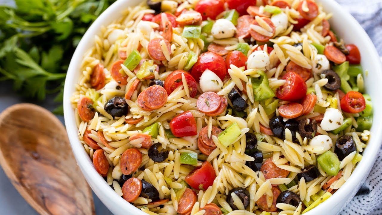 Easy Italian orzo pasta salad recipe | Summer picnic favorite with ...