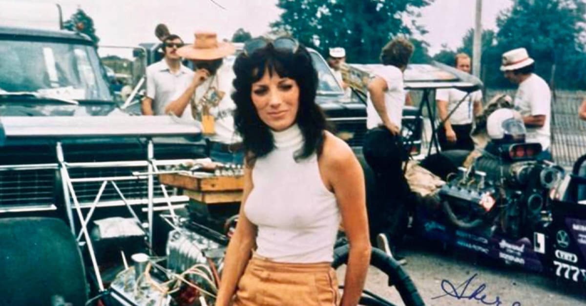 '70s car cruising photos powered by leaded gasoline