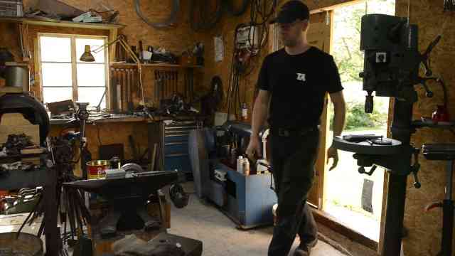 Forging a scythe peening anvil the old-school way