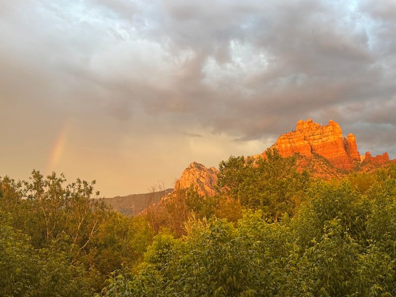 This Arizona breakfast spot comes with a breathtaking red rock backdrop