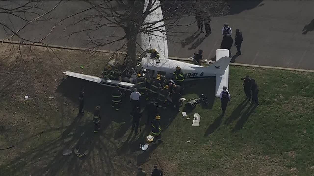 Off-duty officer among 2 hurt in Fluehr Park plane crash in Northeast ...