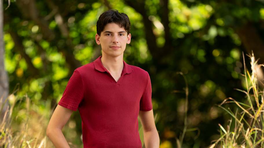 A complete list of all advantages (and disadvantages) Survivor 50 ...
