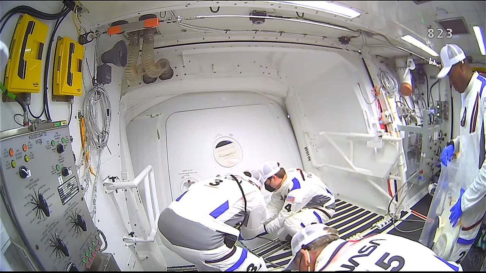 Final hatch closed ahead of launch
