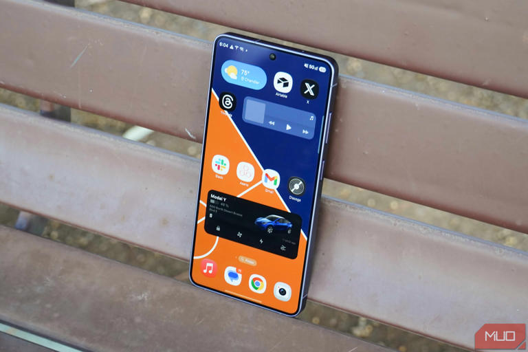 Android's home screen wastes a lot of space — these 3 widgets fixed mine