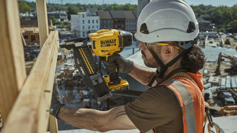 5 new DeWalt tools for construction & concrete jobs available in 2026