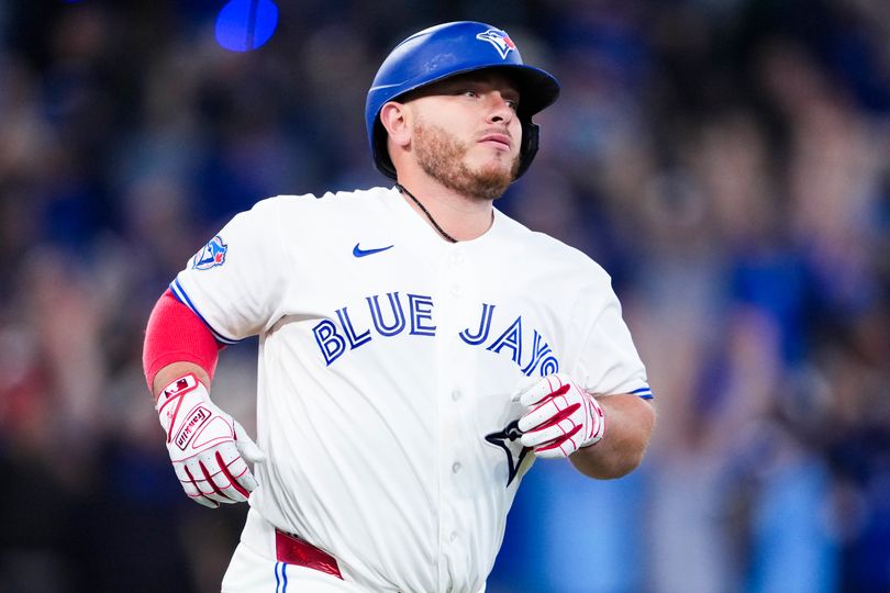 Los Toronto Blue Jays sacan de la alineación a Alejandro Kirk tras su ...