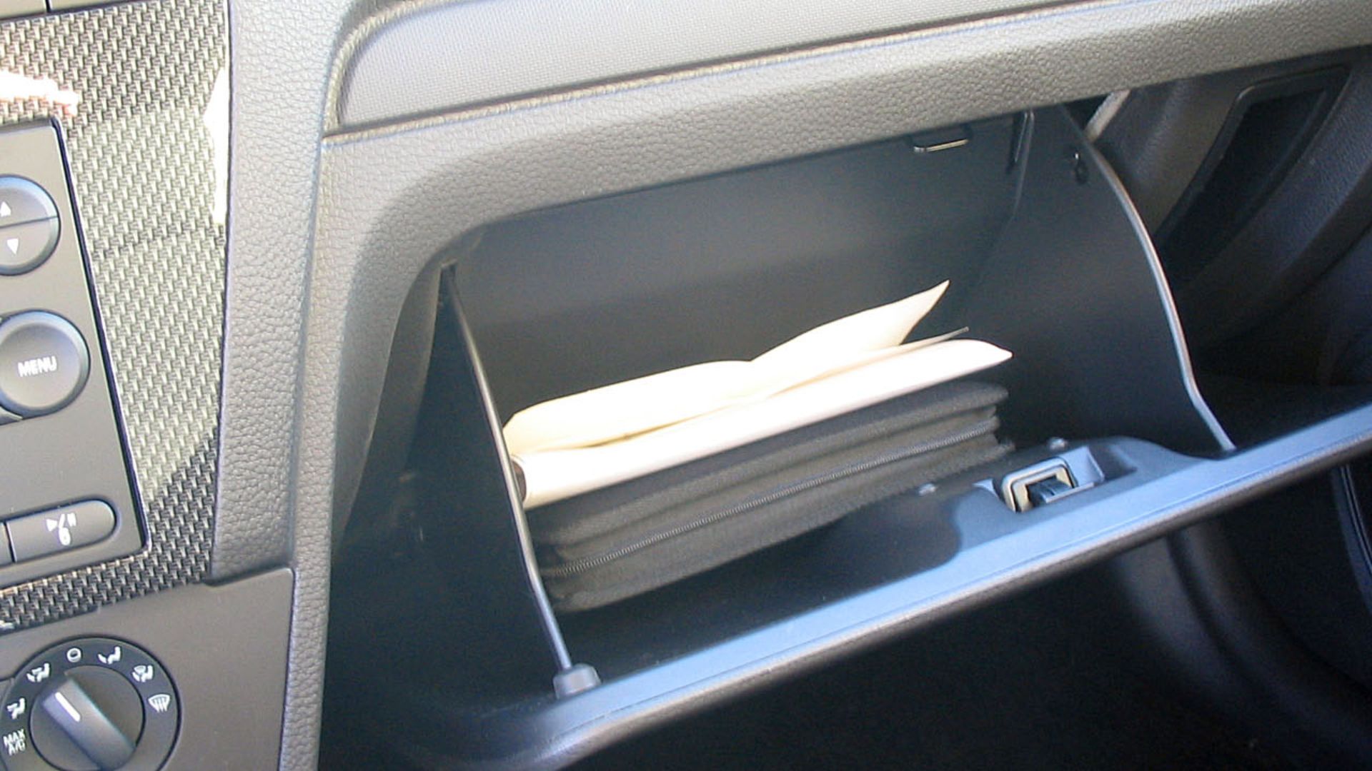 20 things your car clutter reveals about you