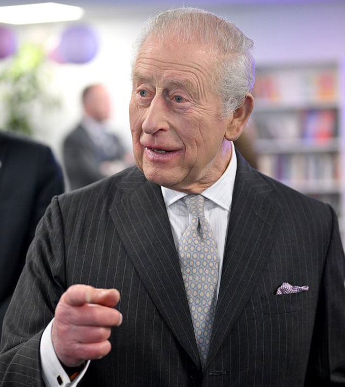 Vua Charles III mời Beatrice - Eugenie trở lại Royal Ascot giữa lùm xùm