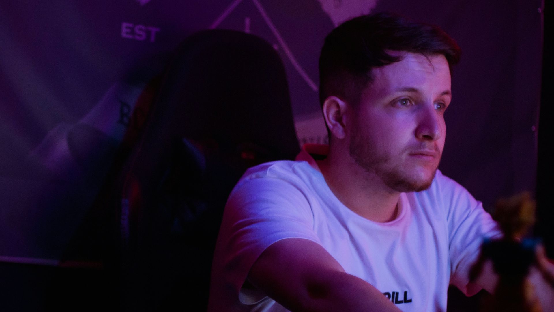 10 Twitch streamer habits that build loyal chats & 10 that kill a channel