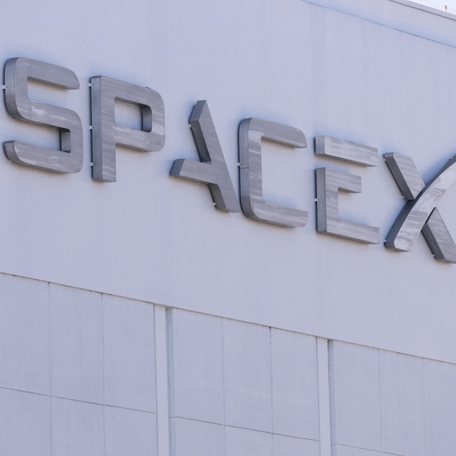 Elon Musk's SpaceX files confidential initial public offering