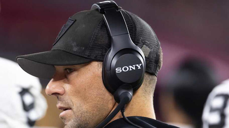 Kubiak shares vital information regarding Raiders' defense under Leonard