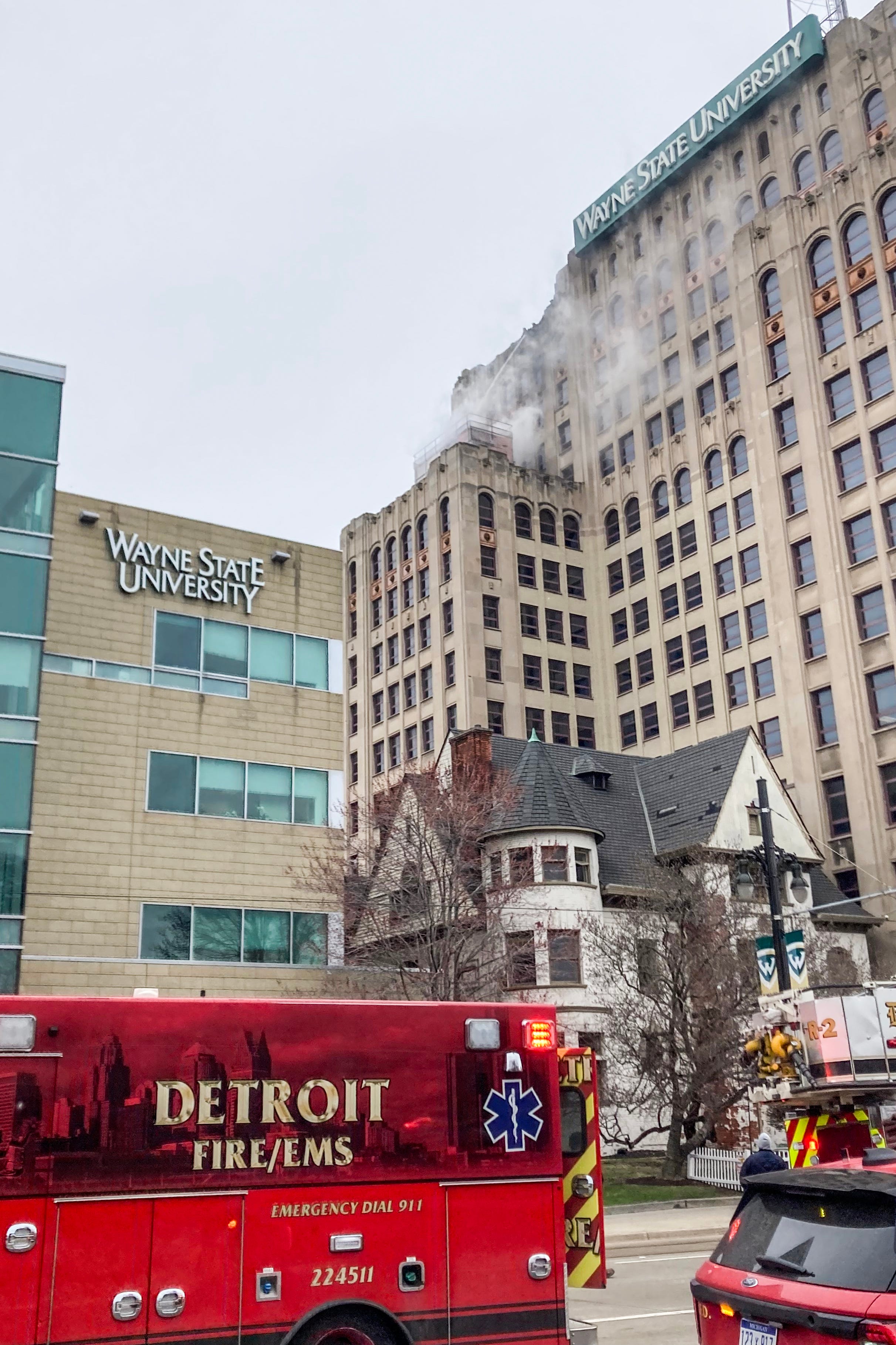 No injuries after fire breaks out at Wayne State University