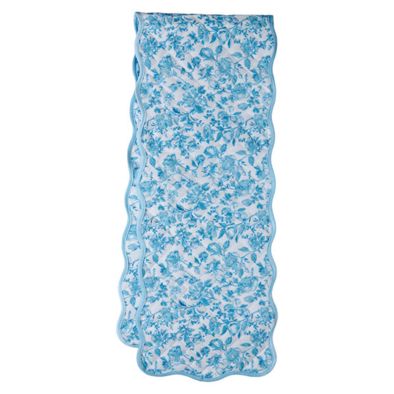 Discover Aldi's new table runners for a beautiful Easter brunch setup