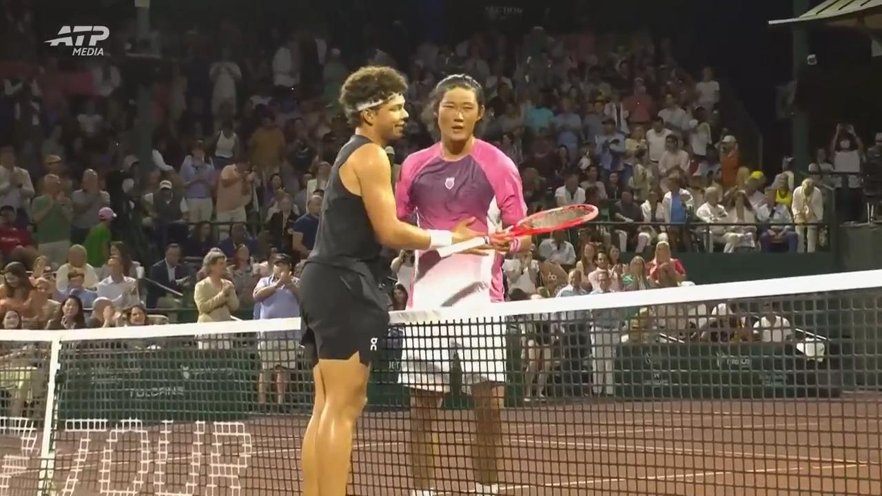 Top-seed Shelton kicks off clay-court season with Zhang knockout in Houston