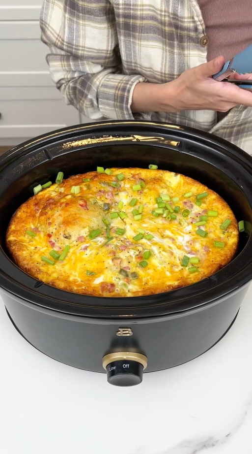 Crockpot breakfast casserole for easy mornings